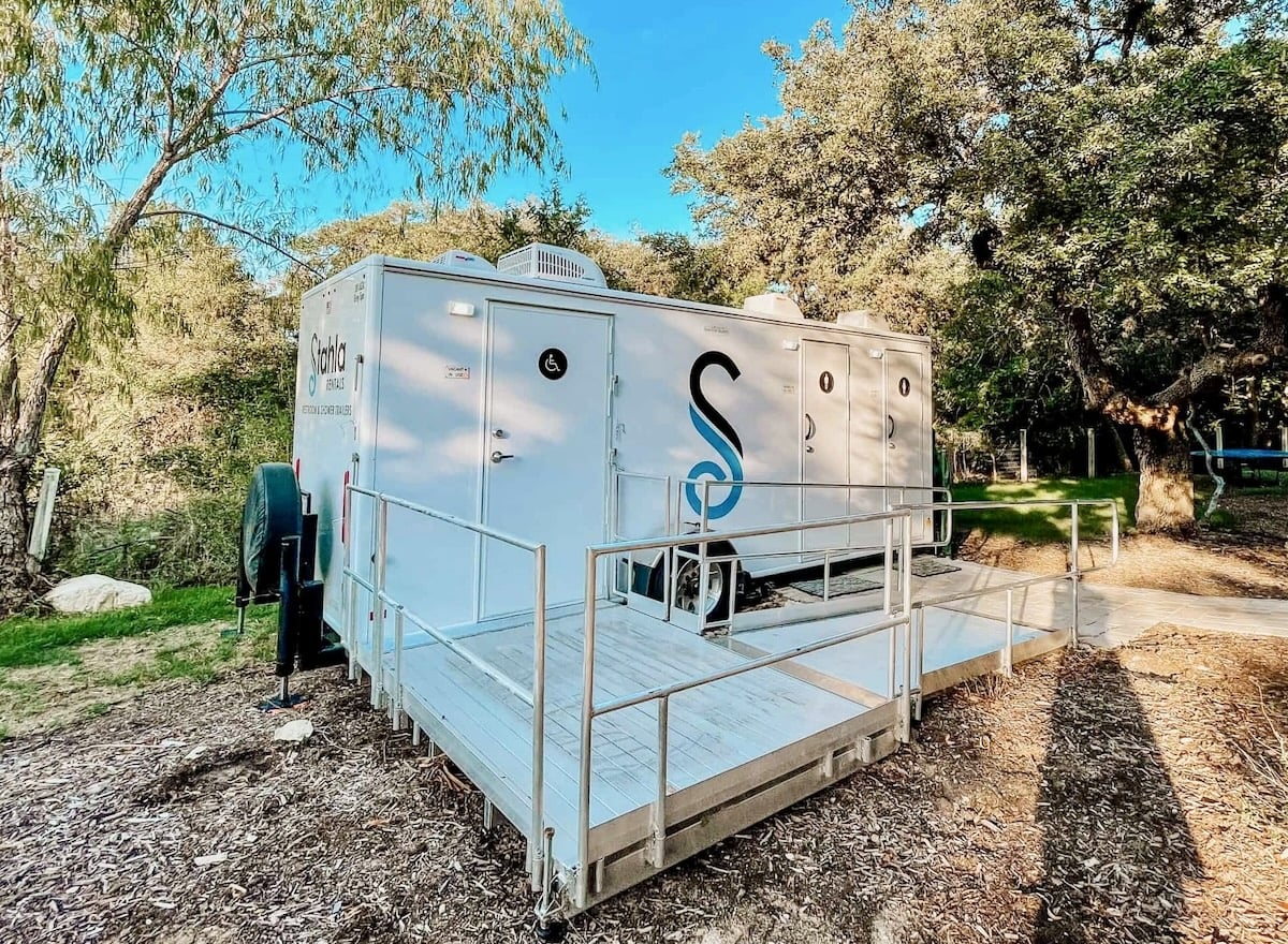 ADA-Compliant Restroom Trailers - Stahla